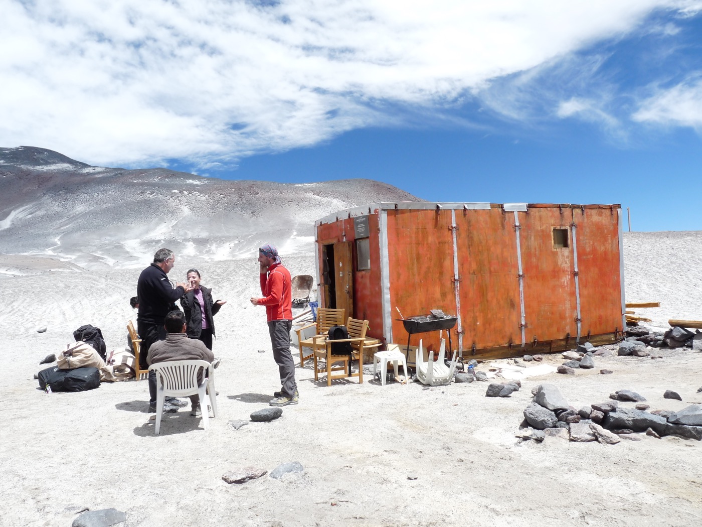 Atacama Hut 5200m - Andes Specialists
